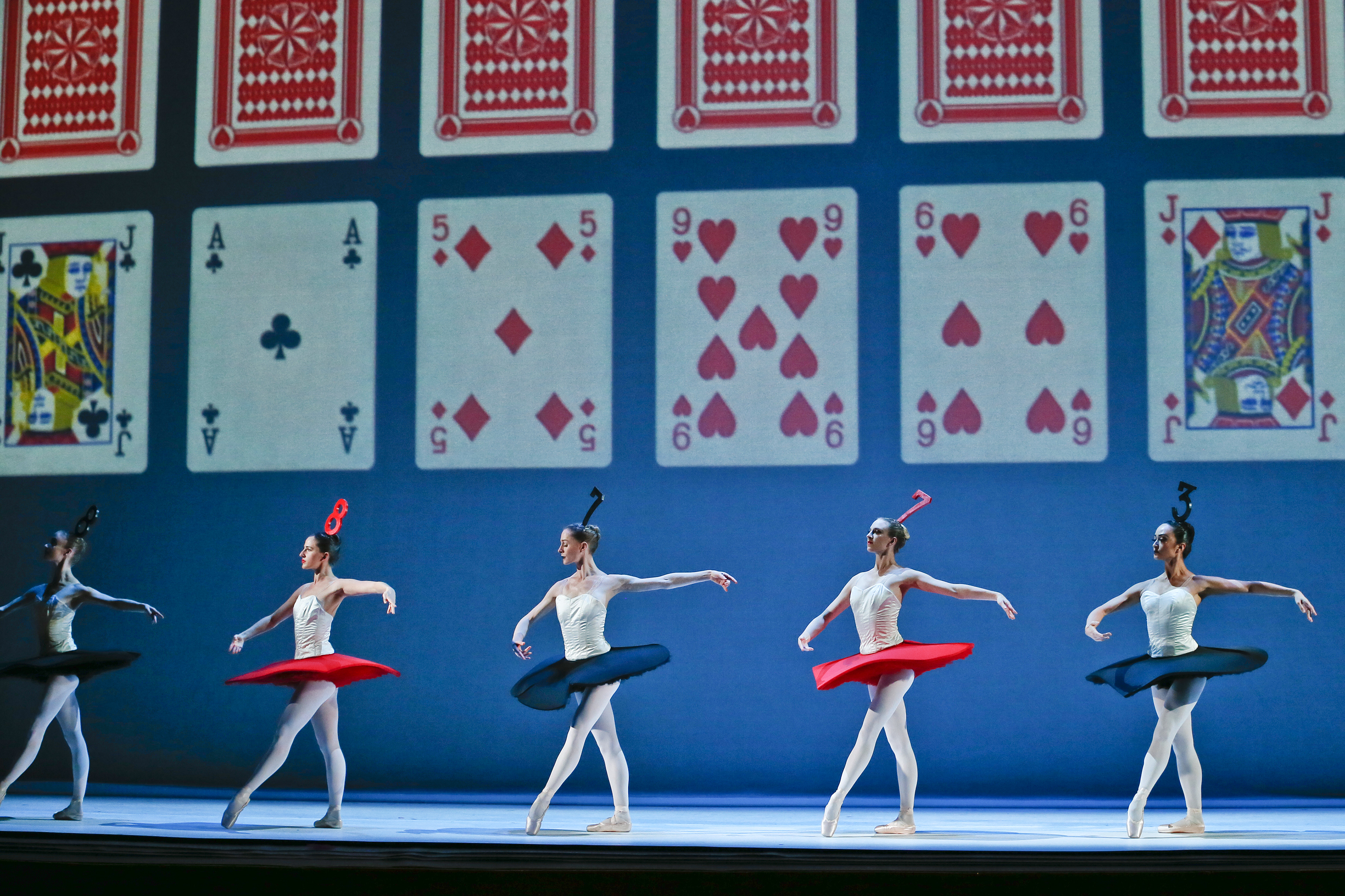 Choreographer Christopher Wheeldon blurs ballet and variety show in ...